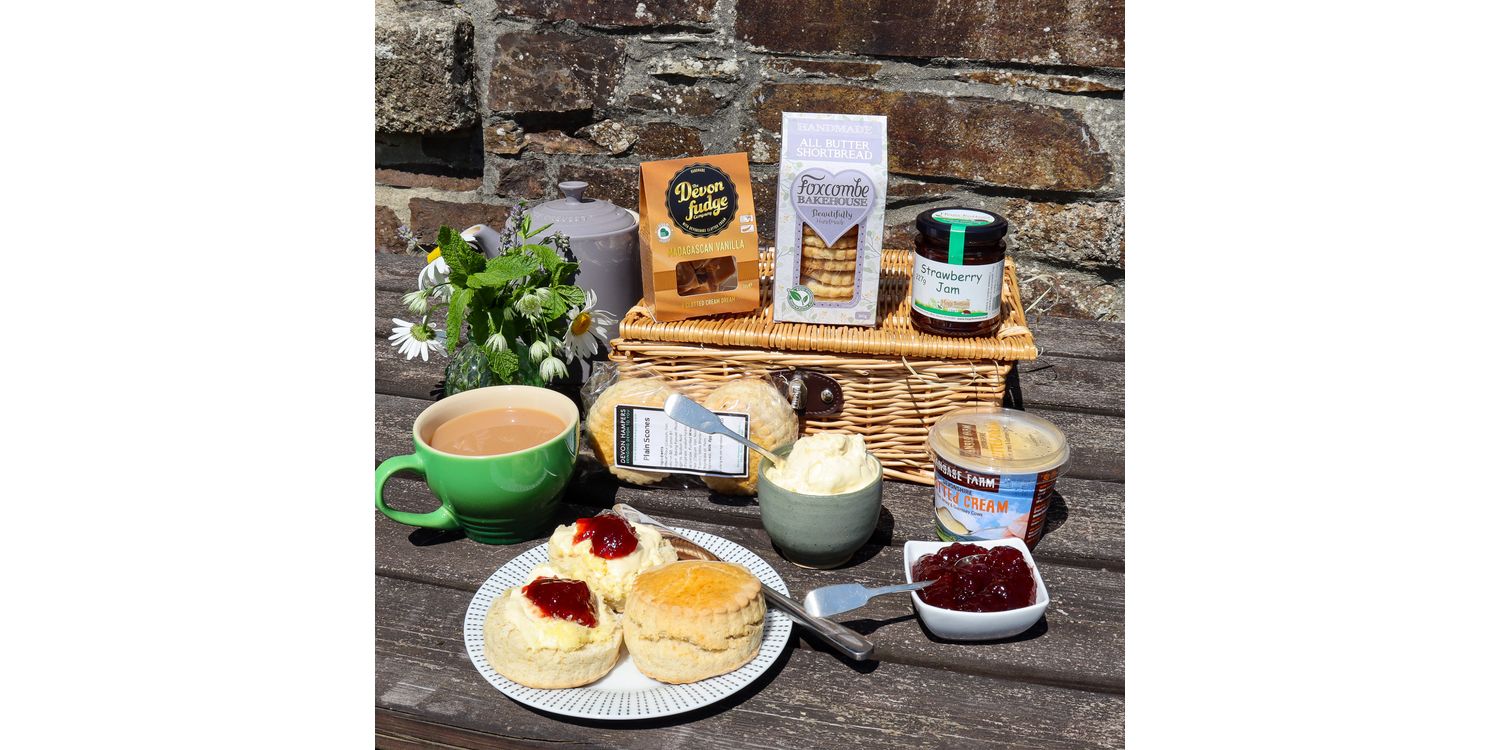 Devon Cream Tea Gift Hamper for 4 | Authentic Devonshire Produce ...