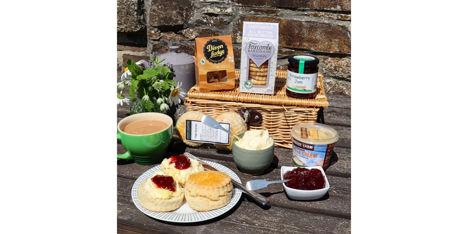 Devon Cream Tea Gift Hamper for 4 | Authentic Devonshire Produce ...