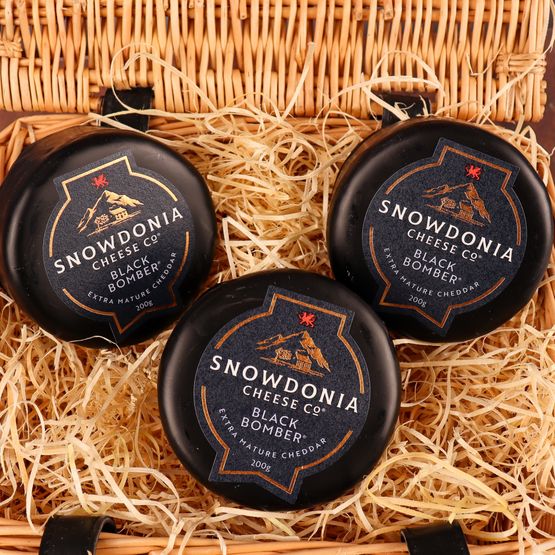 Snowdonia Black Bomber Extra Mature Cheddar | Award-Winning Welsh ...
