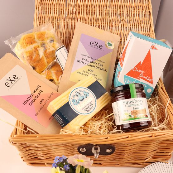 Easter Hot Cross Bun & Chocolate Hamper from £34.50